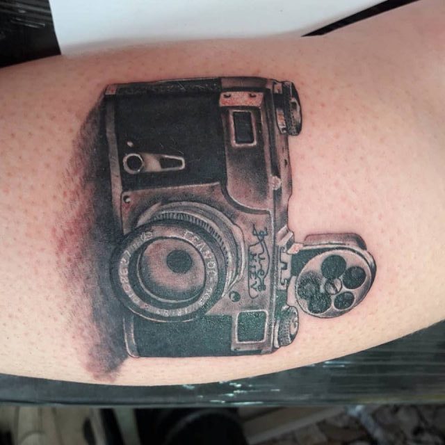 Lu Tattoo & Piercing | TattooMenu