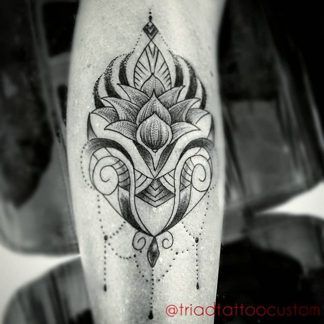 Tríad Tattoo Custom | TattooMenu